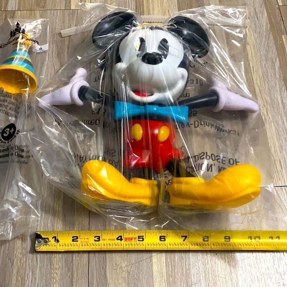 Disney | Kitchen | Mickey Mouse Sipper Disney Park Disneyland Mickey ...